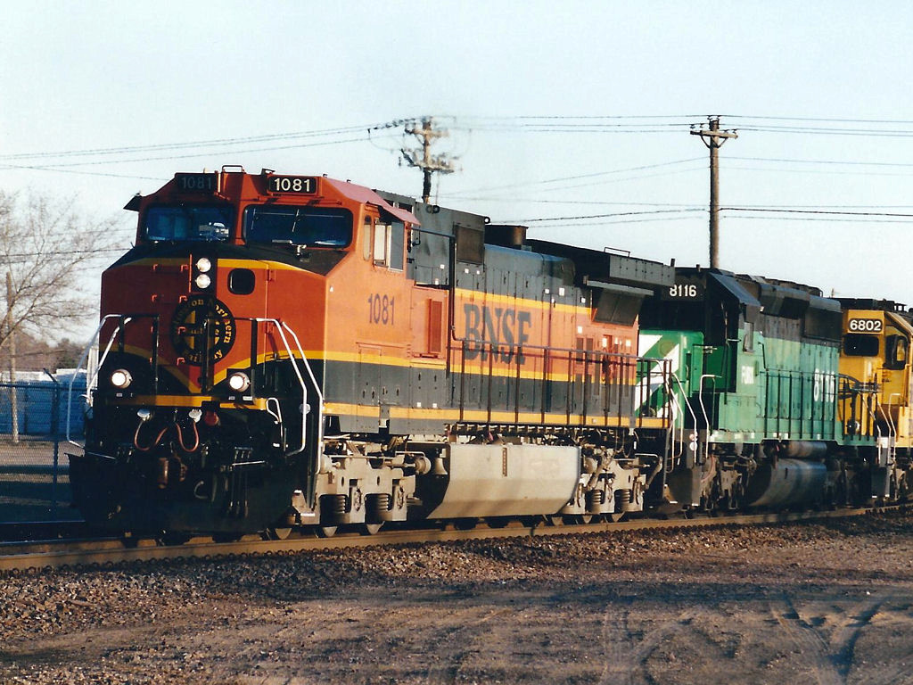 BNSF 1081